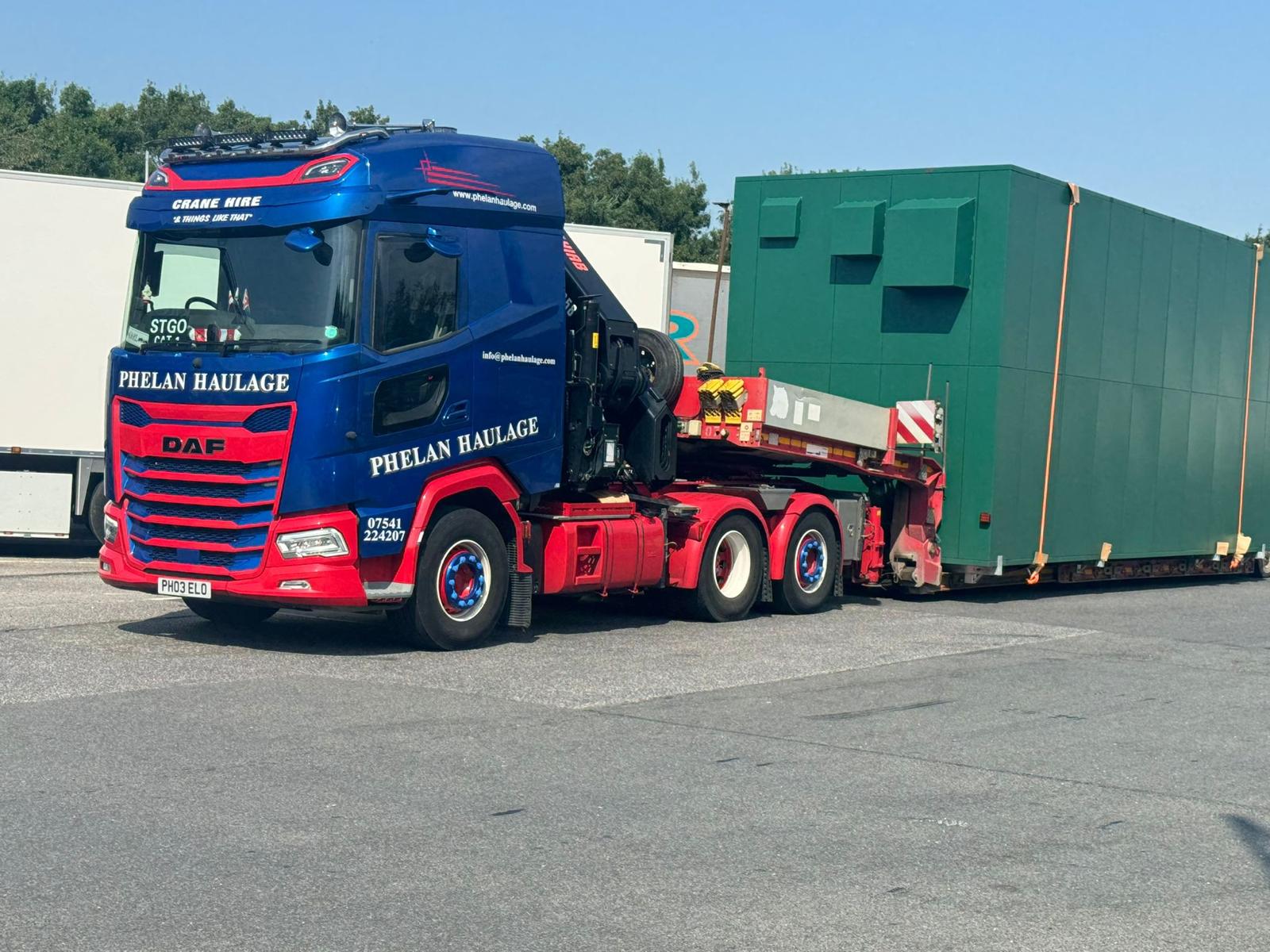 What Is A Wafer Deck Trailer? - Phelan Haulage